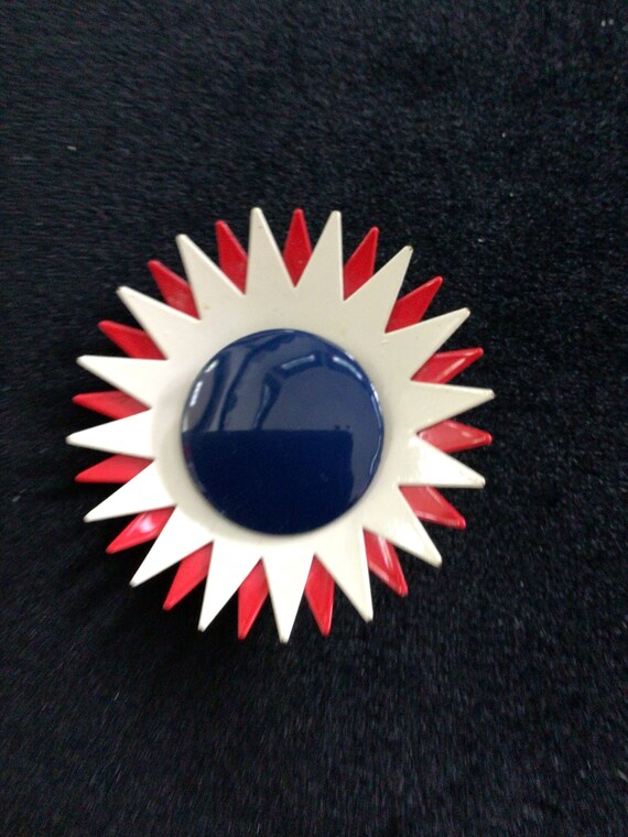Metal flower pin, patriotic, red, white, and blue - Gem