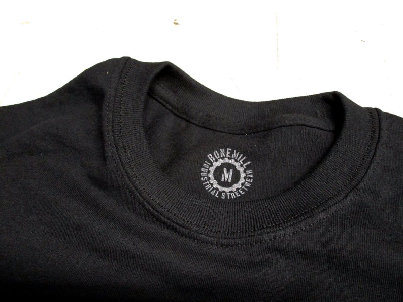 BLACK CAT Tee Shirts Featuring Art by Mark Monlux | Etsy