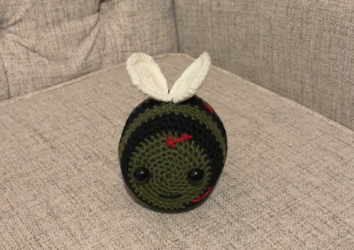 Crochet Zombie Bee Pattern - Etsy