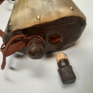 Priming Flask for Flintlock Flatten Cow Horn Colonial Scrimshaw - Etsy