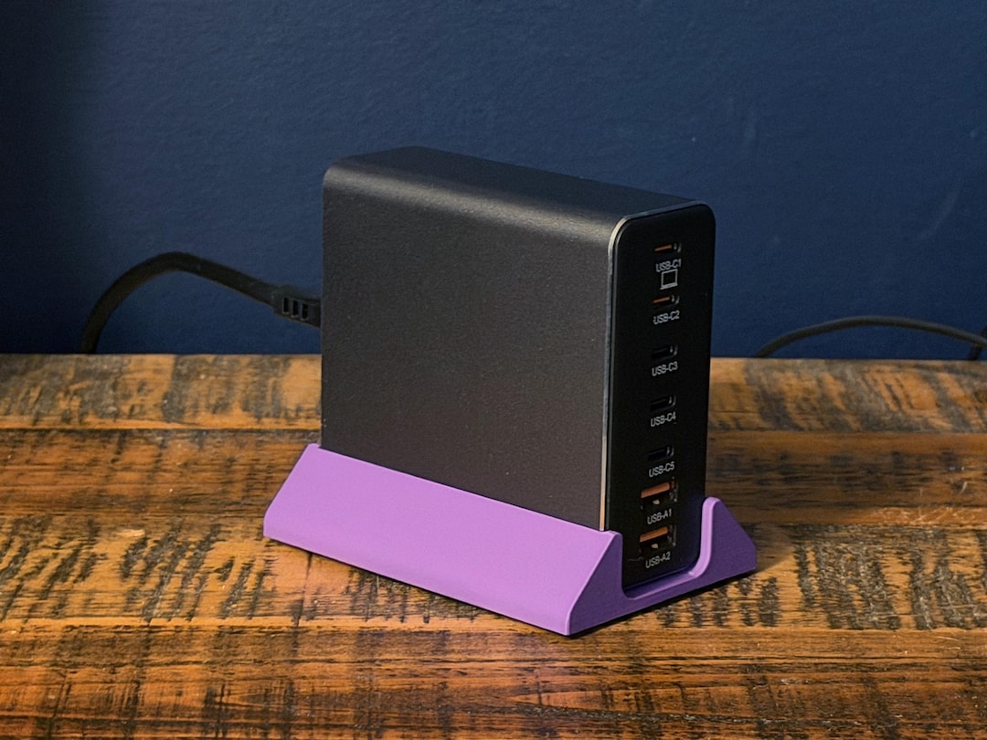 Anti-slip Charging Station Stand | Desktop Stabilizer for Multi-port ...