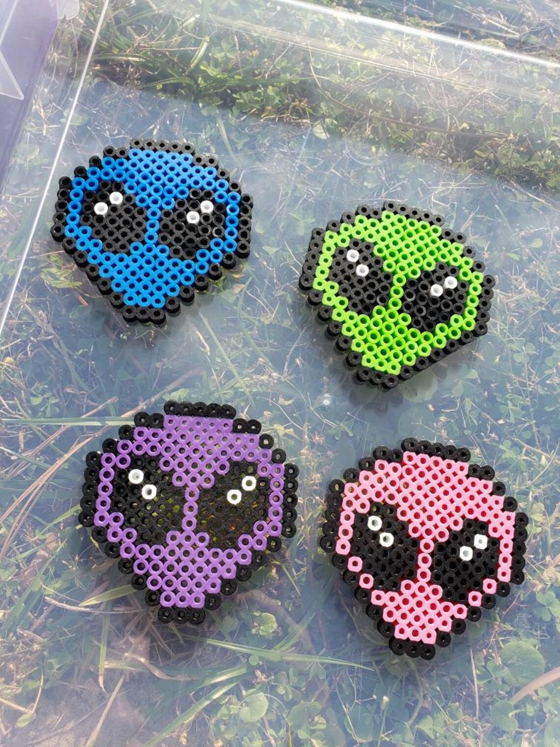 Alien Head Perler Beads // Choose to Make Into a Keychain | Etsy