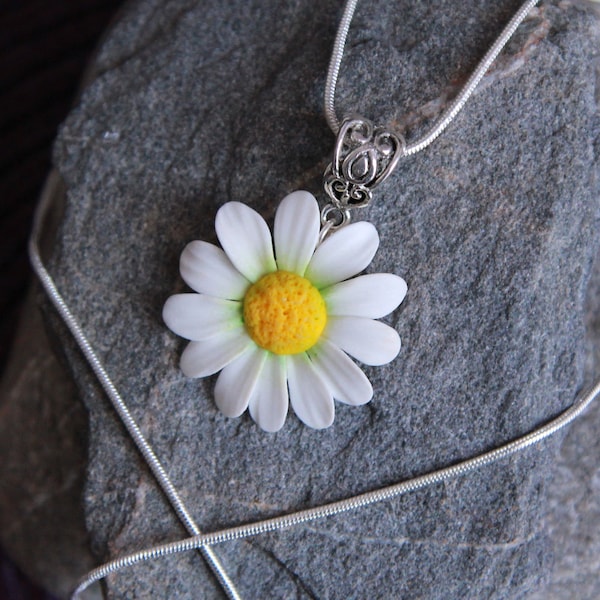 Daisy Pendant - Etsy