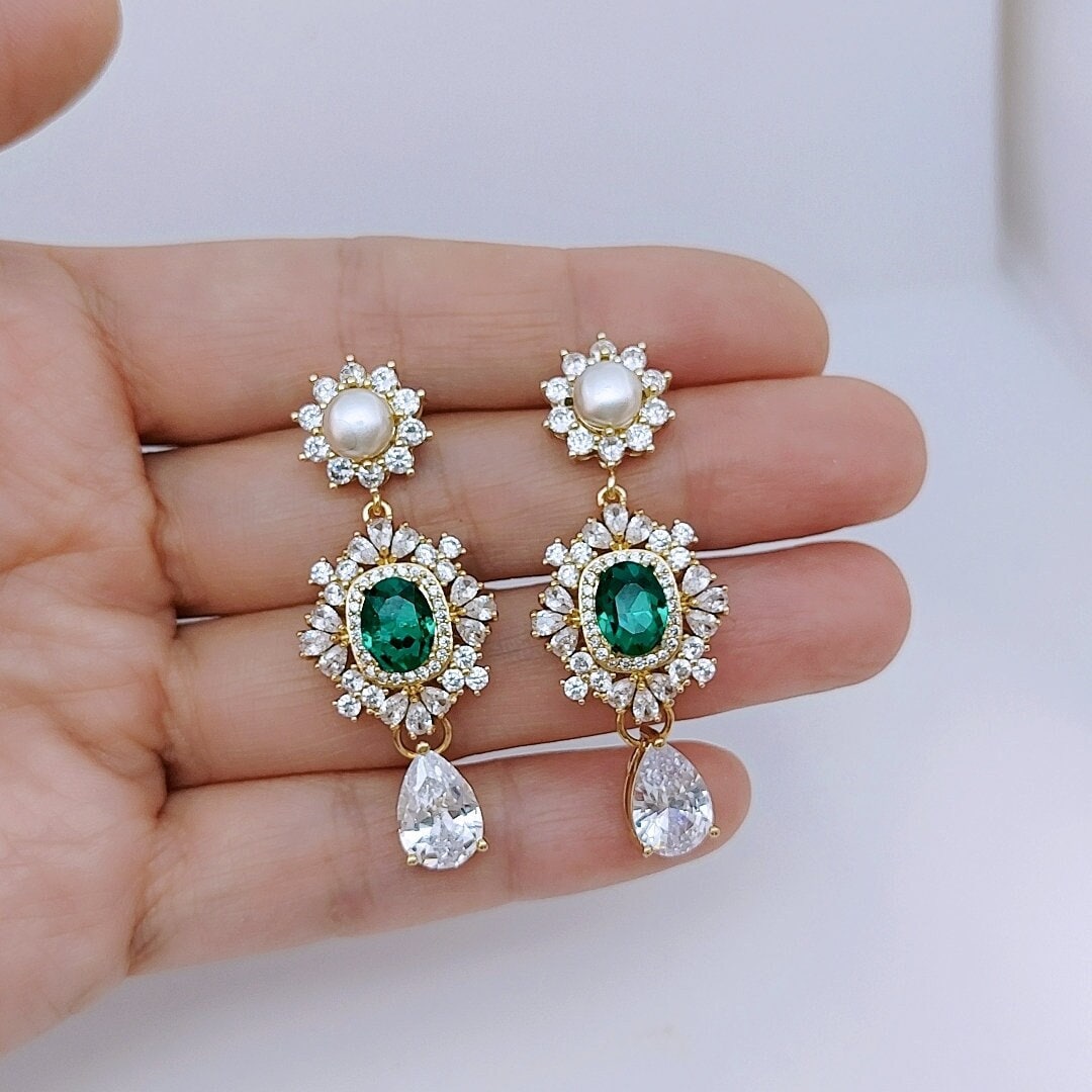 Art Deco Emerald Green Earrings Gold Emerald and Pearl Drop Earrings ...