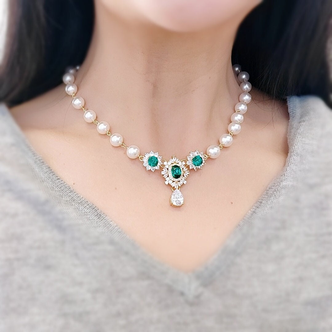 Vintage Style Pearl and Emerald Necklace Gold Bridal Pearl Necklace ...