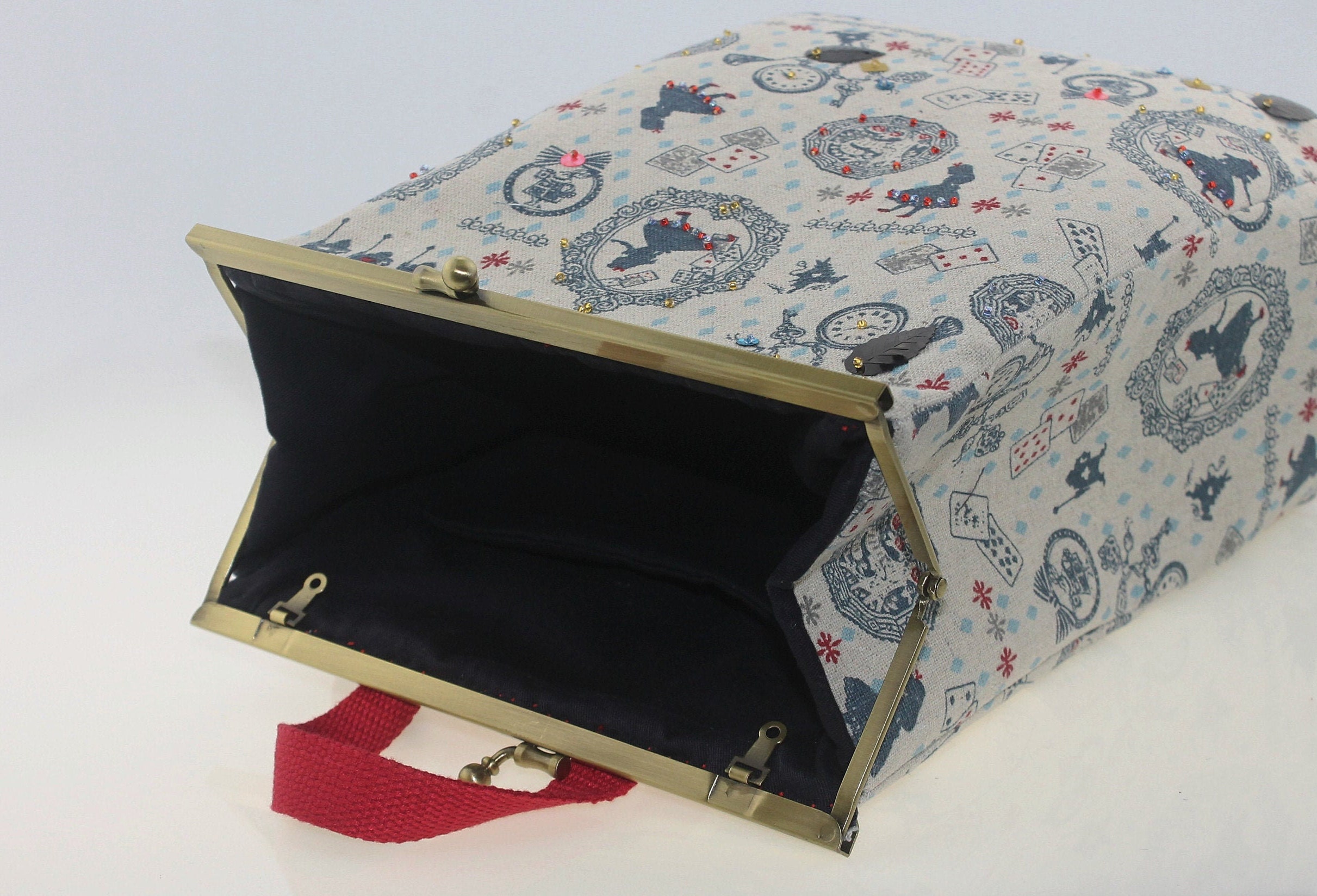 Alice in Wonderland Kiss Lock Backpack Metal Frame Clasp - Etsy