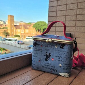 Cute Puss in Boots Little Camera Case Shape Kiss Lock Bag. Can Be Used ...