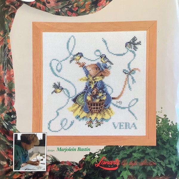 Vera the Mouse Cross Stitch - Etsy