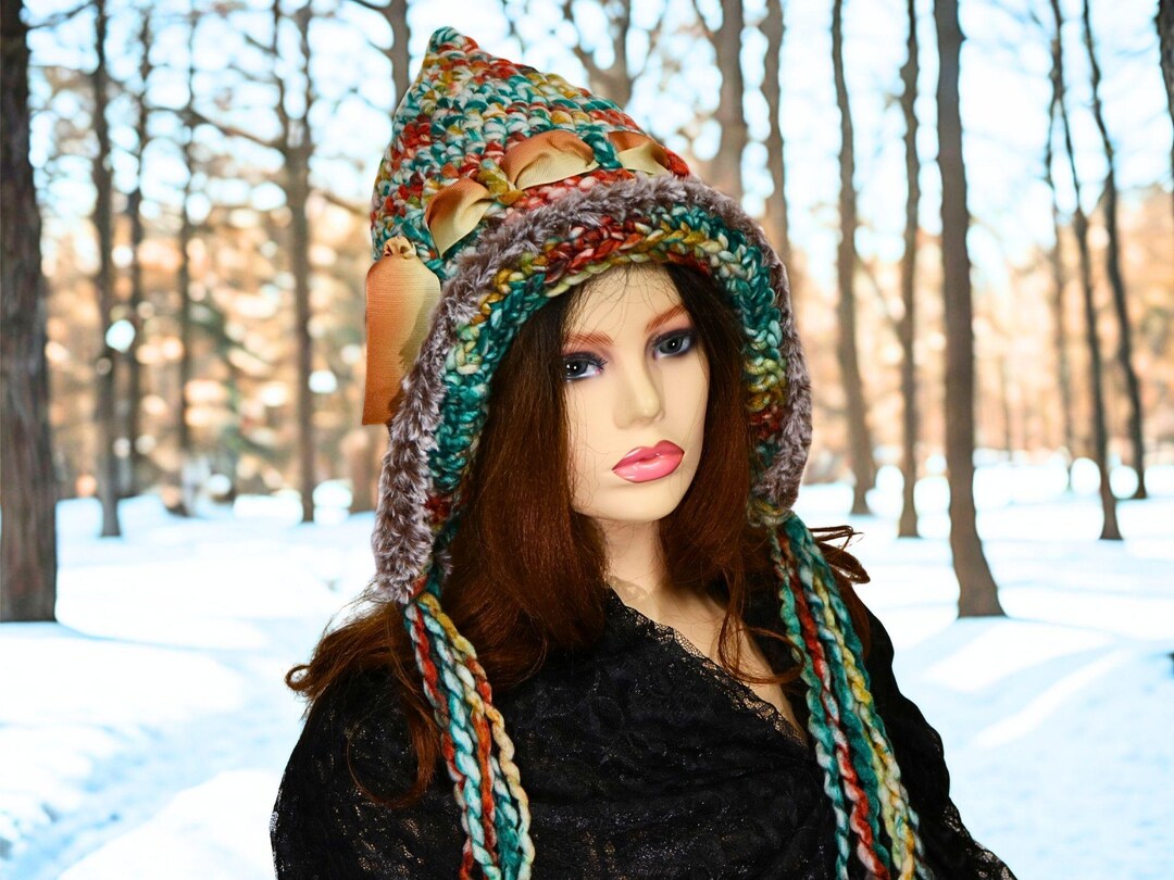 Nordic Witch Hood, Rustic Fur Trim, Crochet Witch Beanie, Pointy Fae ...