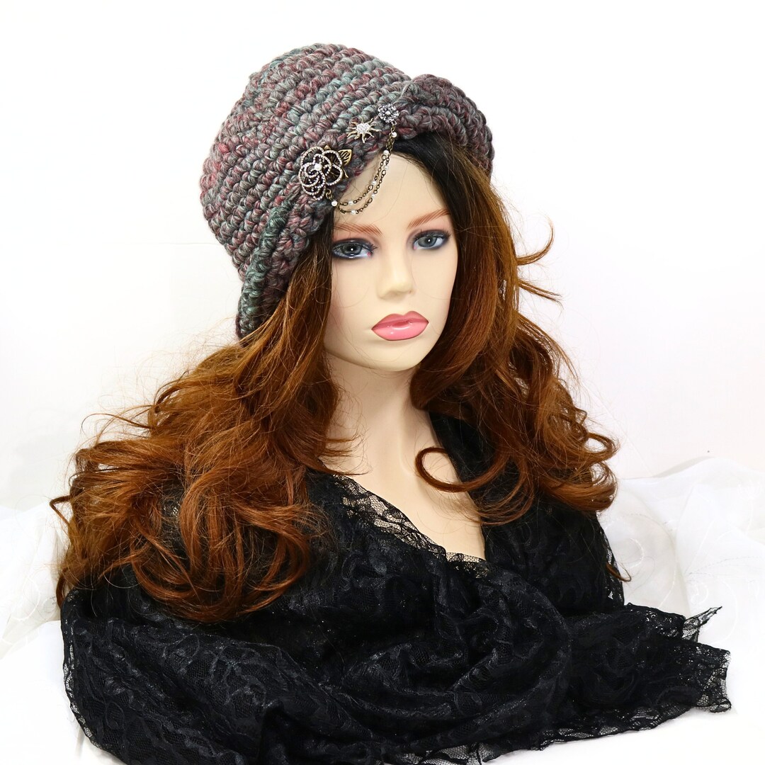 Witchy Flower Chain Hat, 20s Goth Witch Hat, Sun Solstice Witch Cloche, Witchy Bucket Hat - Etsy