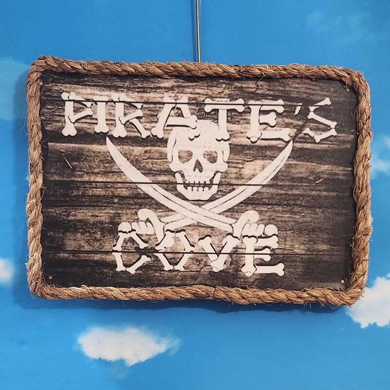 PairOfPiratesLocker - Etsy