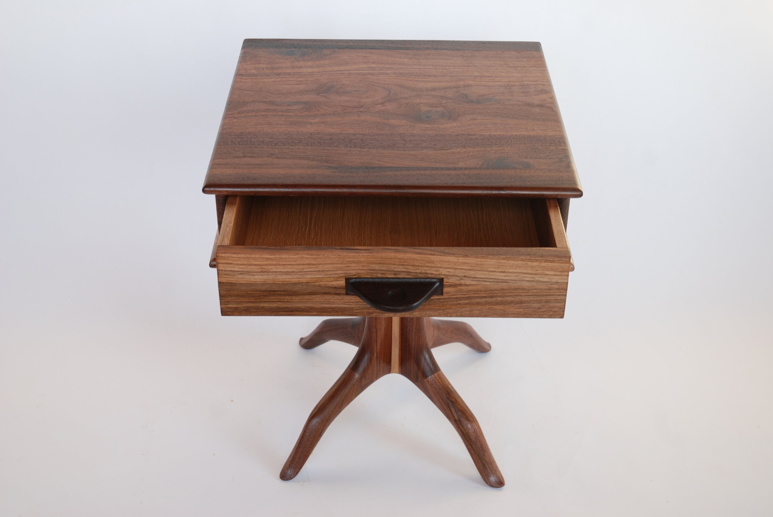 Sculpted Nightstand / Side Table Stile Sam Maloof - Etsy