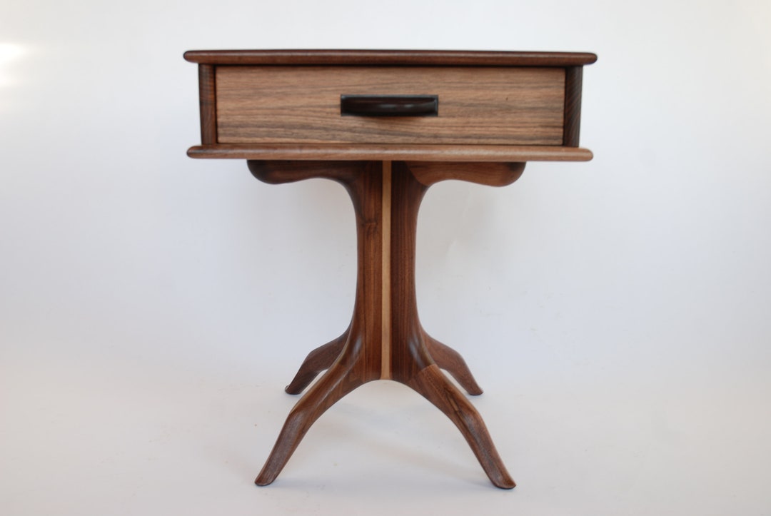 Sculpted Nightstand / Side Table Stile Sam Maloof - Etsy