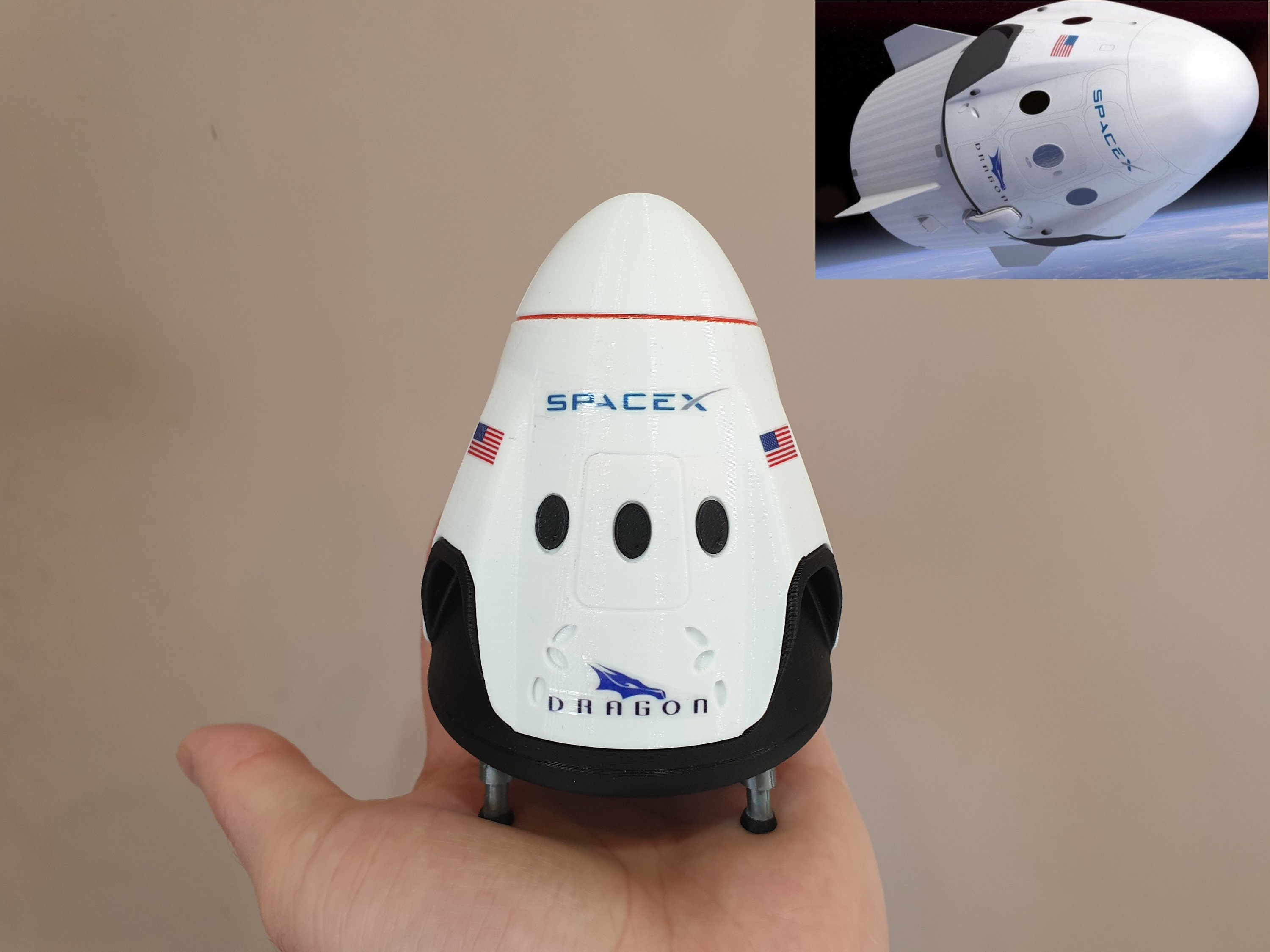 Dragon Spacecraft Model