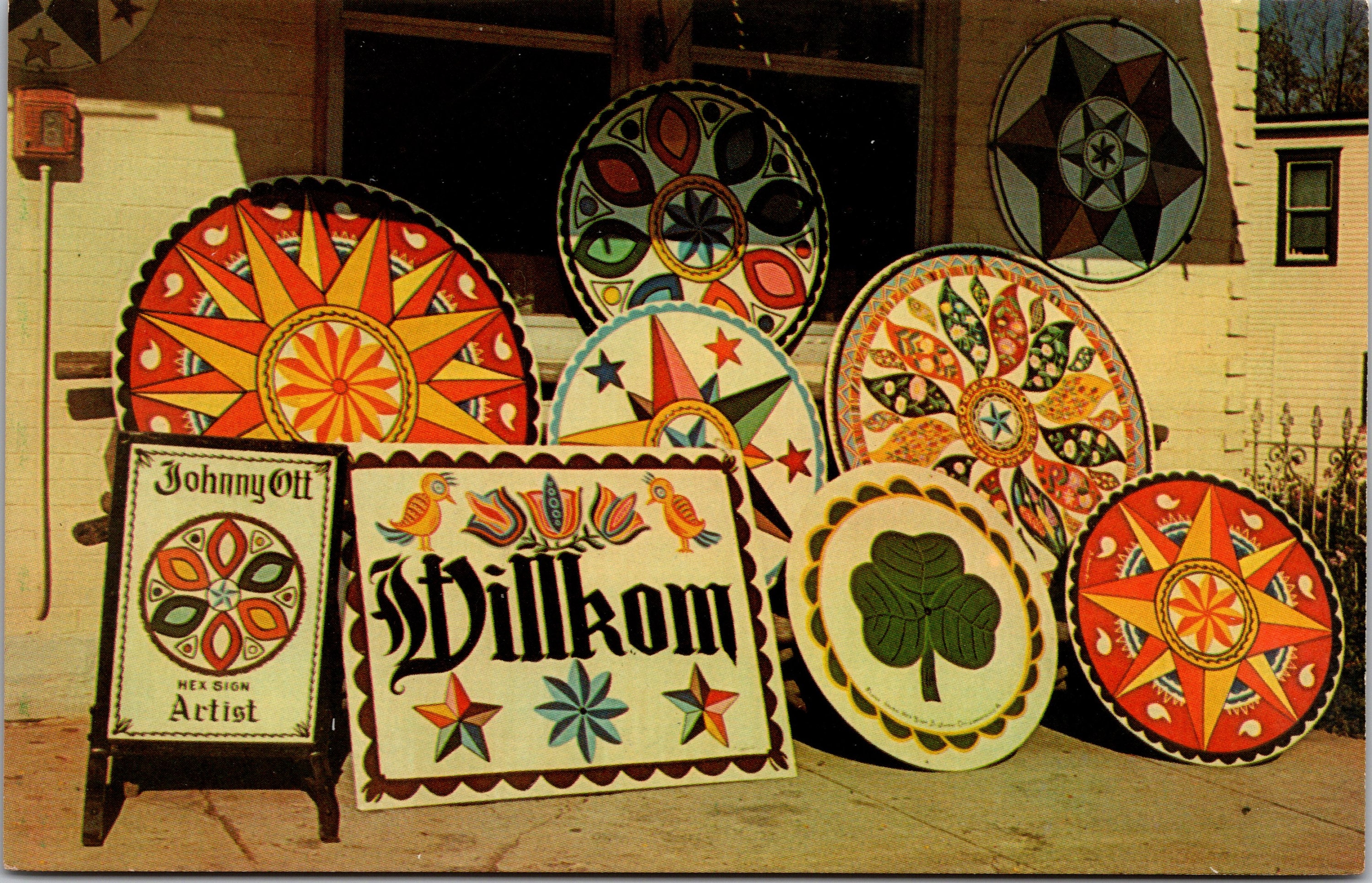 Pennsylvania Dutch Country PA Display of Hex Signs Used on Houses ...