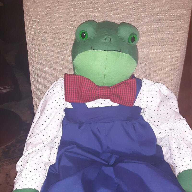 Freddie the Frog - Etsy