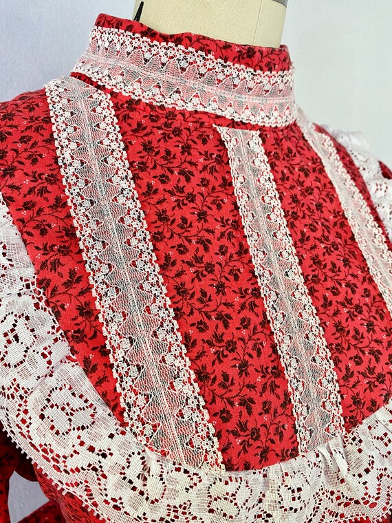 1970s Vintage Red Floral Cottage-Core Dress - Gem