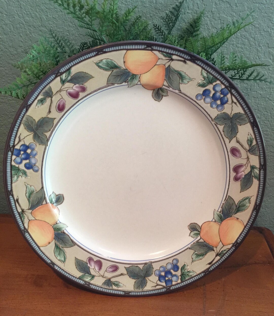 Vintage Mikasa Intaglio Garden Harvest Pattern Dinner Plates - Etsy