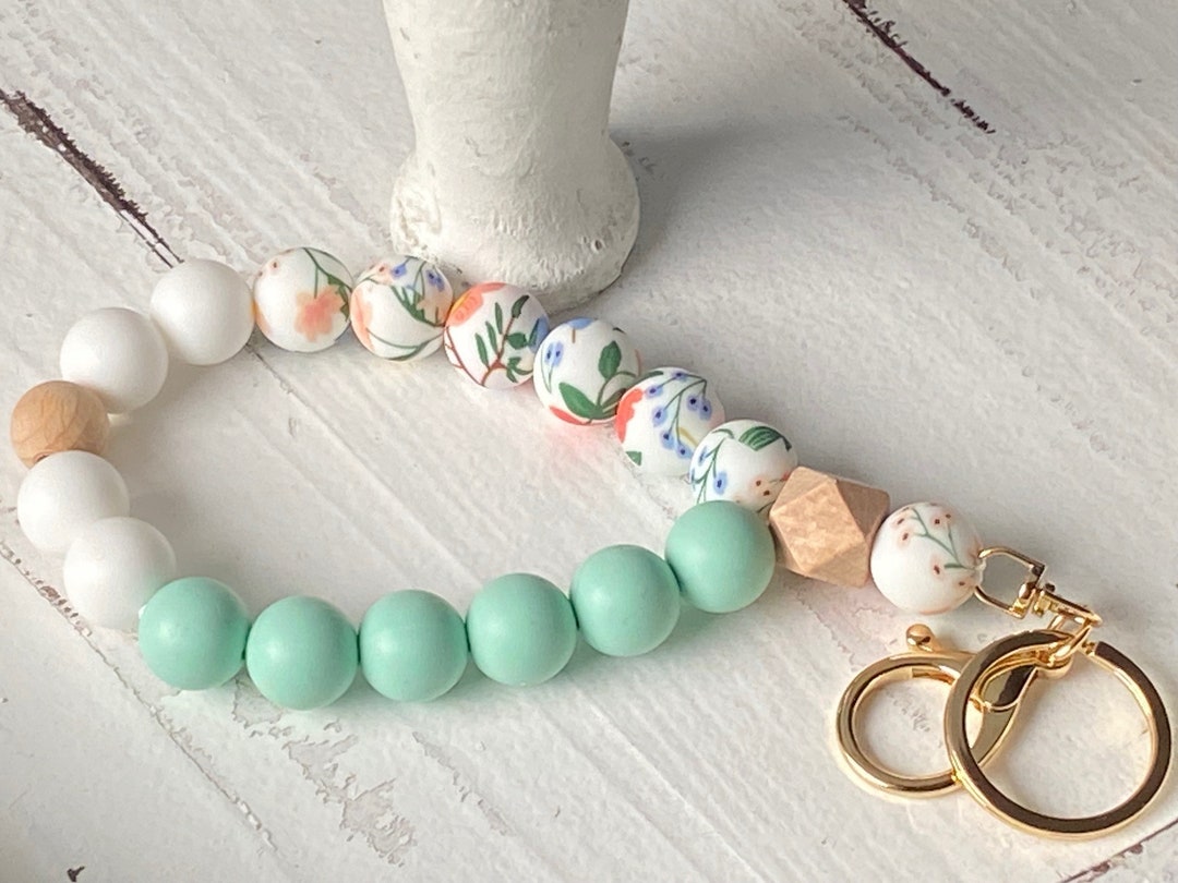 Spring Flower Beaded Wristlet Keychain, Silicone Beaded Wristlet ...