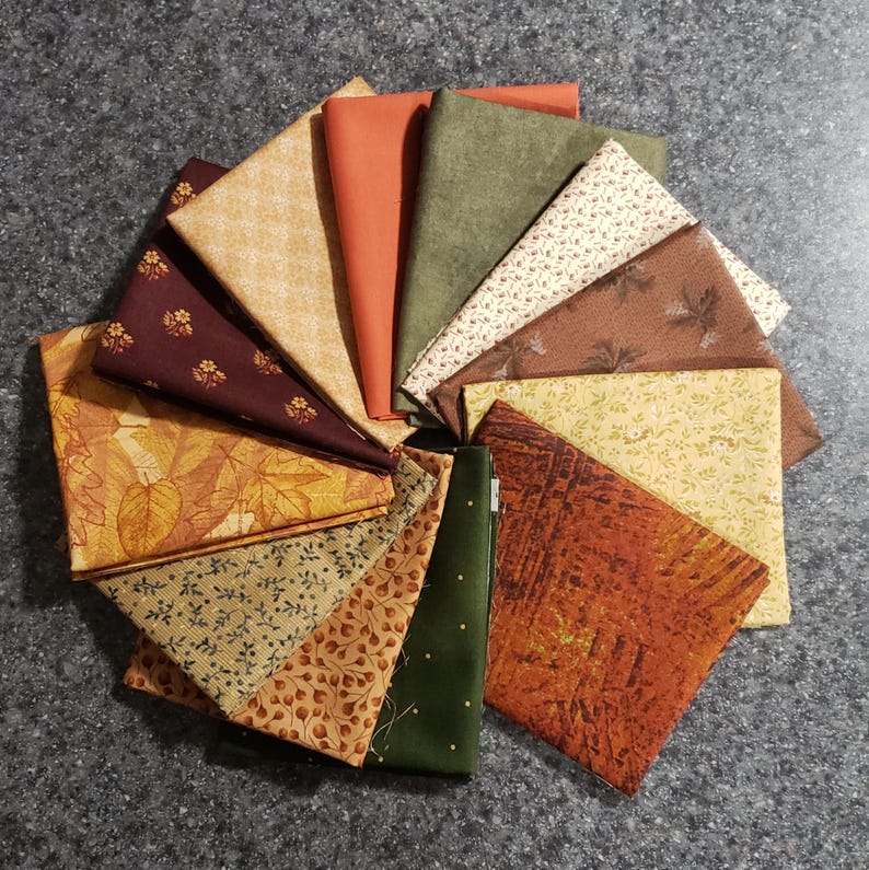 Autumn Quilting Cotton Fat Quarter Bundle: 12 Curated Primitive Fabrics ...
