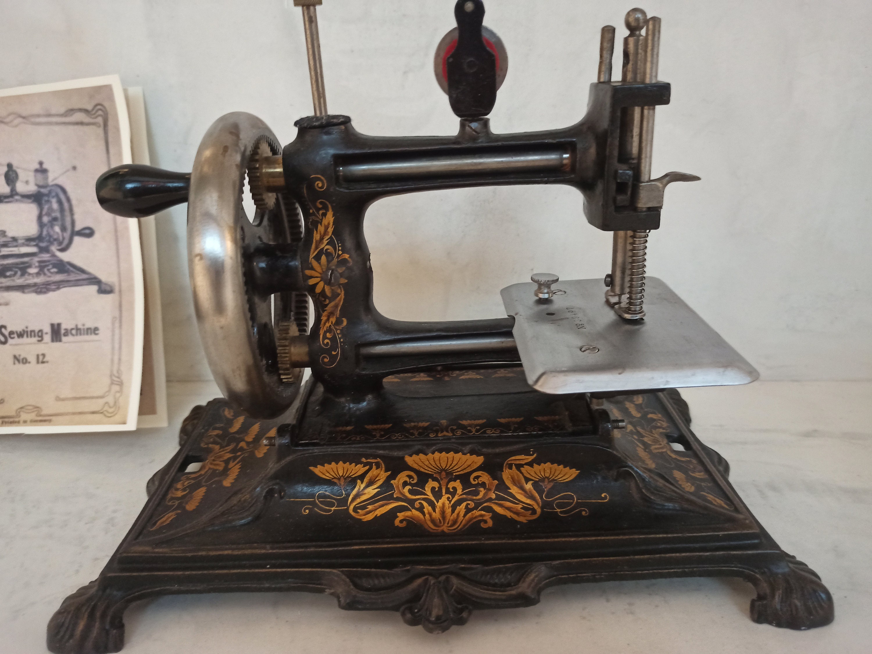 Antique German Muller No. 12 Hand Crank Cast Iron Childs Sewing Machine ...