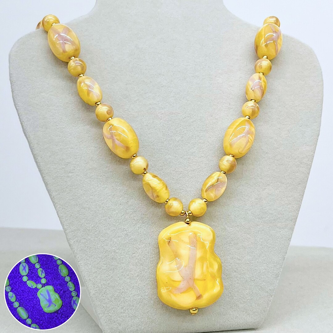 Stunning Yellow Glass Bead Uranium Glass Necklace Green UV Reactive ...
