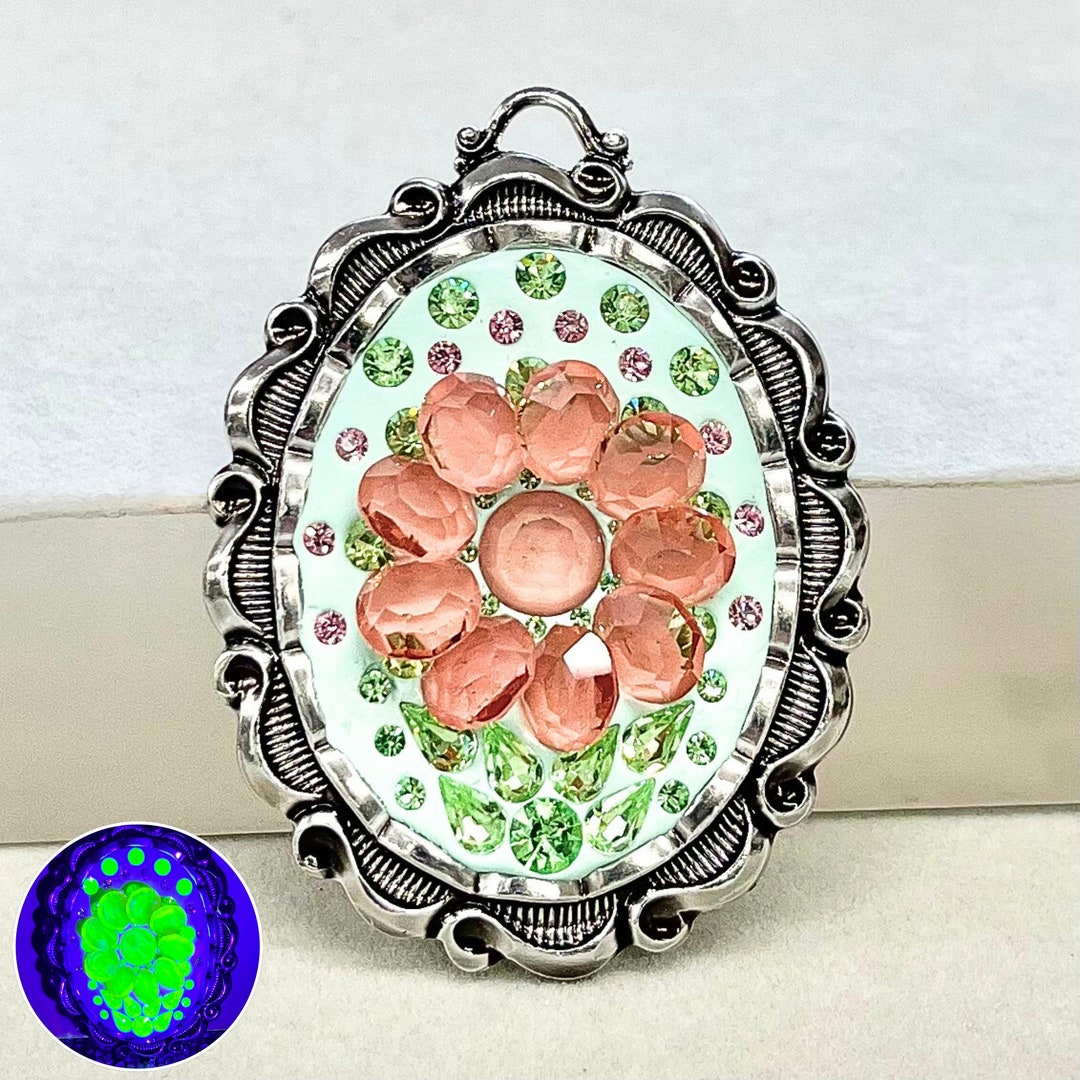 Statement Pink & Green Uranium Flower Pendant With Vintage Uranium ...