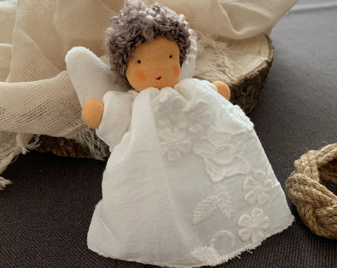 Puppe nach Waldorfart,Engel,creme, Sternenkind, Stoffengel, Schutzengel ...
