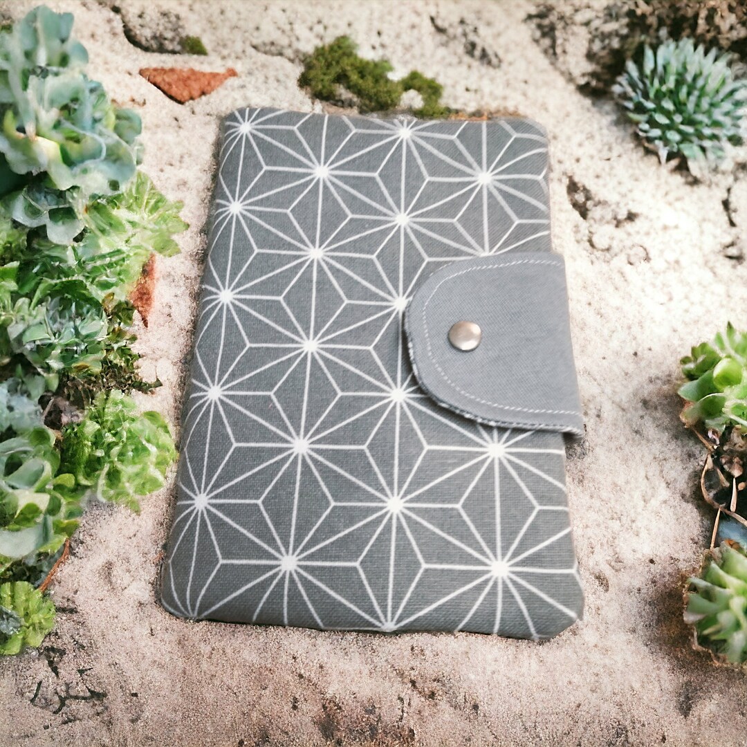 Health Pouch, Medical Pouch for Prescriptions, Vital and Mutual Cards ...