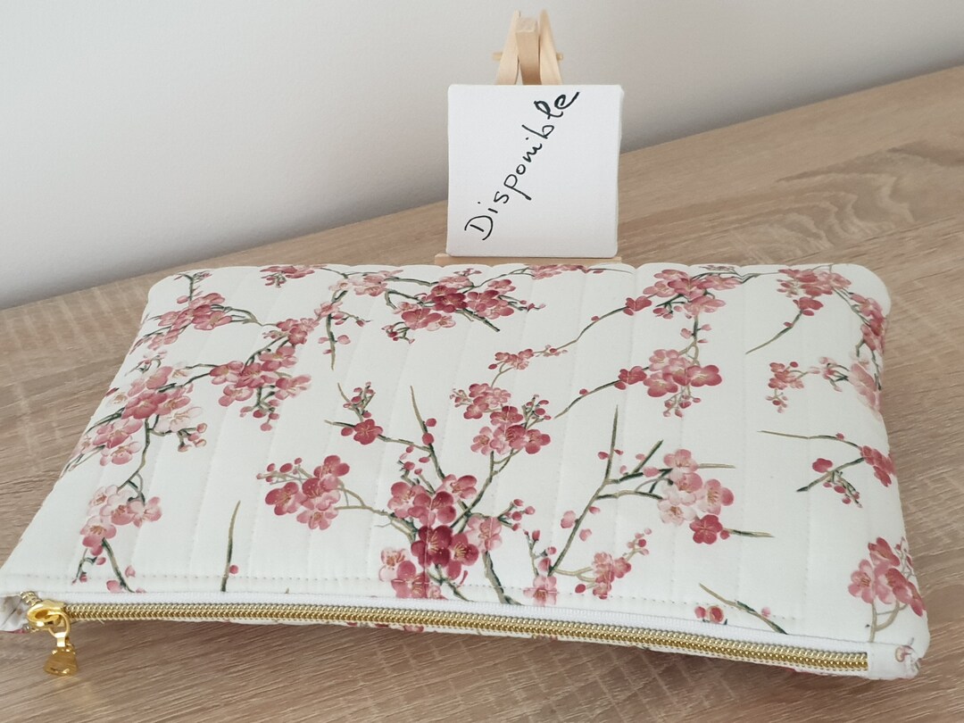 Disponible de suite Trousse plate matelassée /liseuse 7 pouces /kindle ...