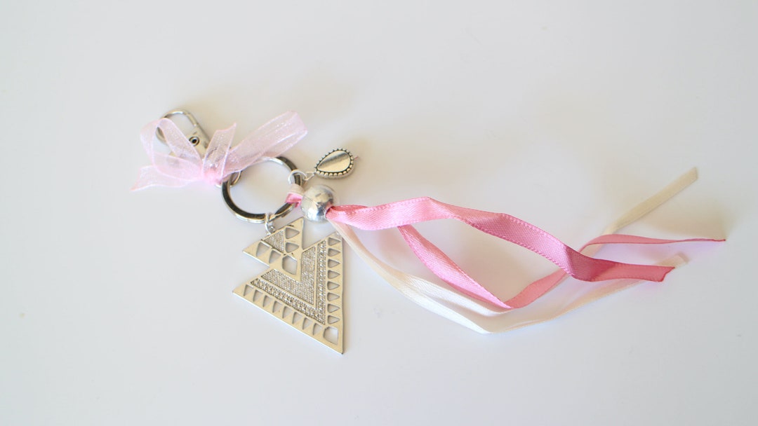 A Handmade Rhinestone Arrow Key Ring - Etsy