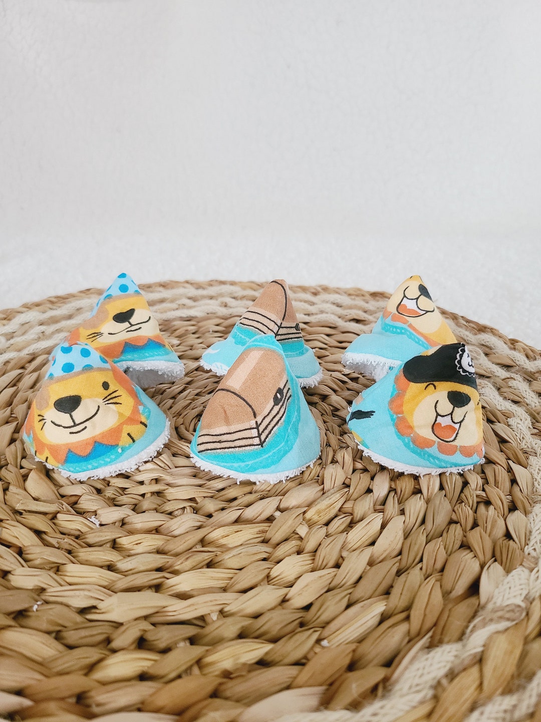 6 Pee Teepees in White Sponge and Blue Cotton With Pirate Animal ...