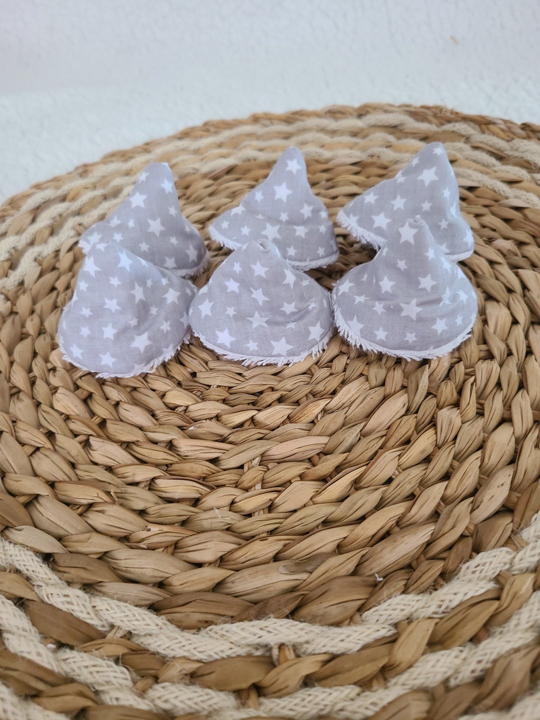 Set of 3, 6 or 9 Pee Teepees, Triangles in White Sponge and Gray Cotton With Star Patterns pee ...