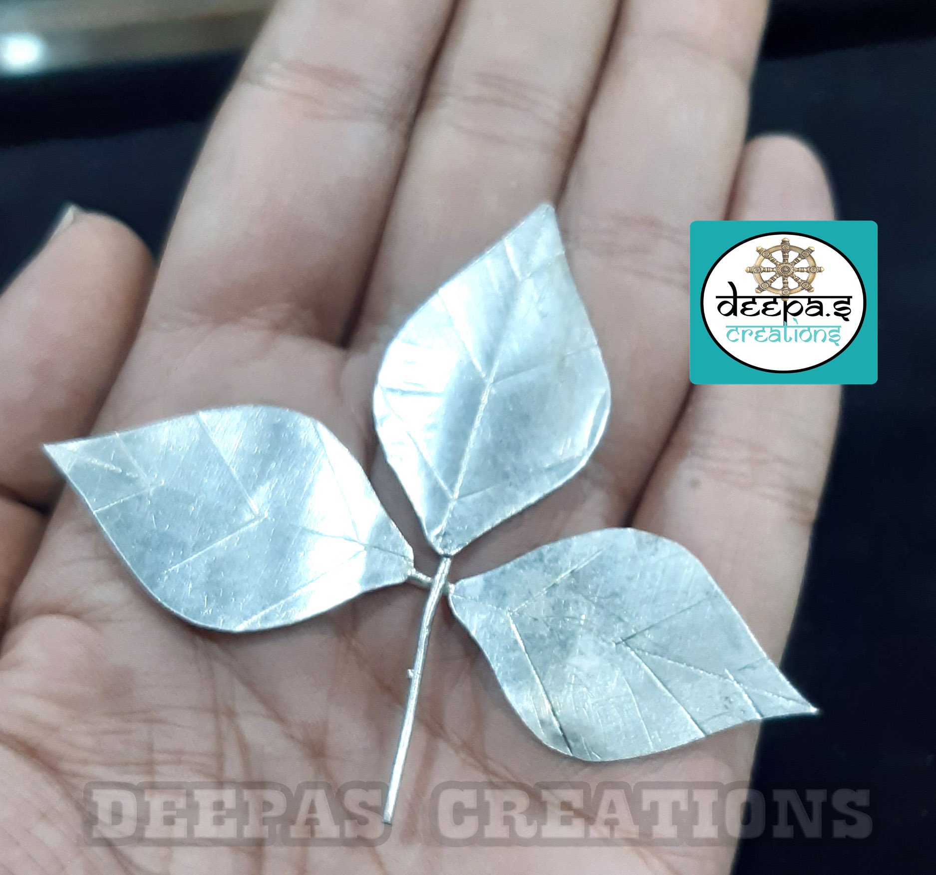 Vrindavan Real Silver Belpatra Bel Leaf to Offer on Shivling - Etsy Canada