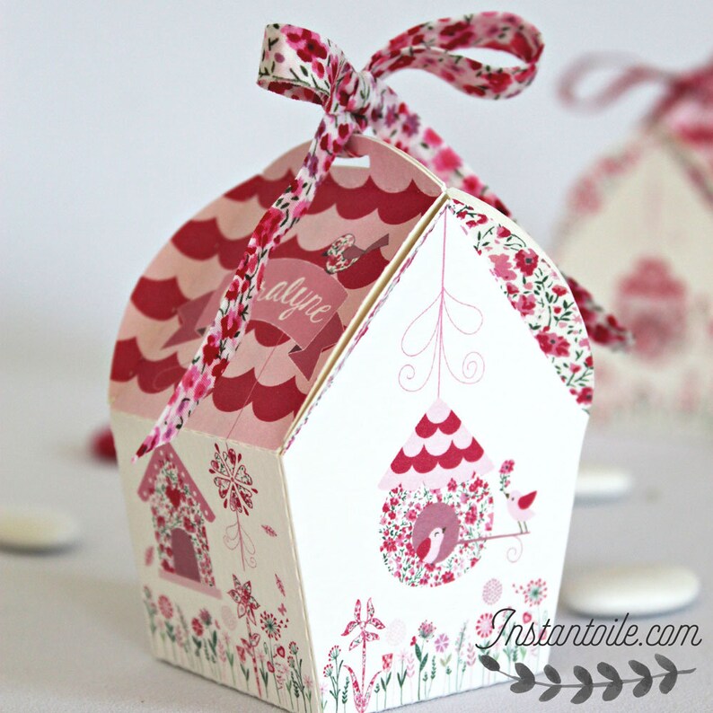 Livery Box Mounted Nest Box birds and Liberty Phoebe Red | Etsy