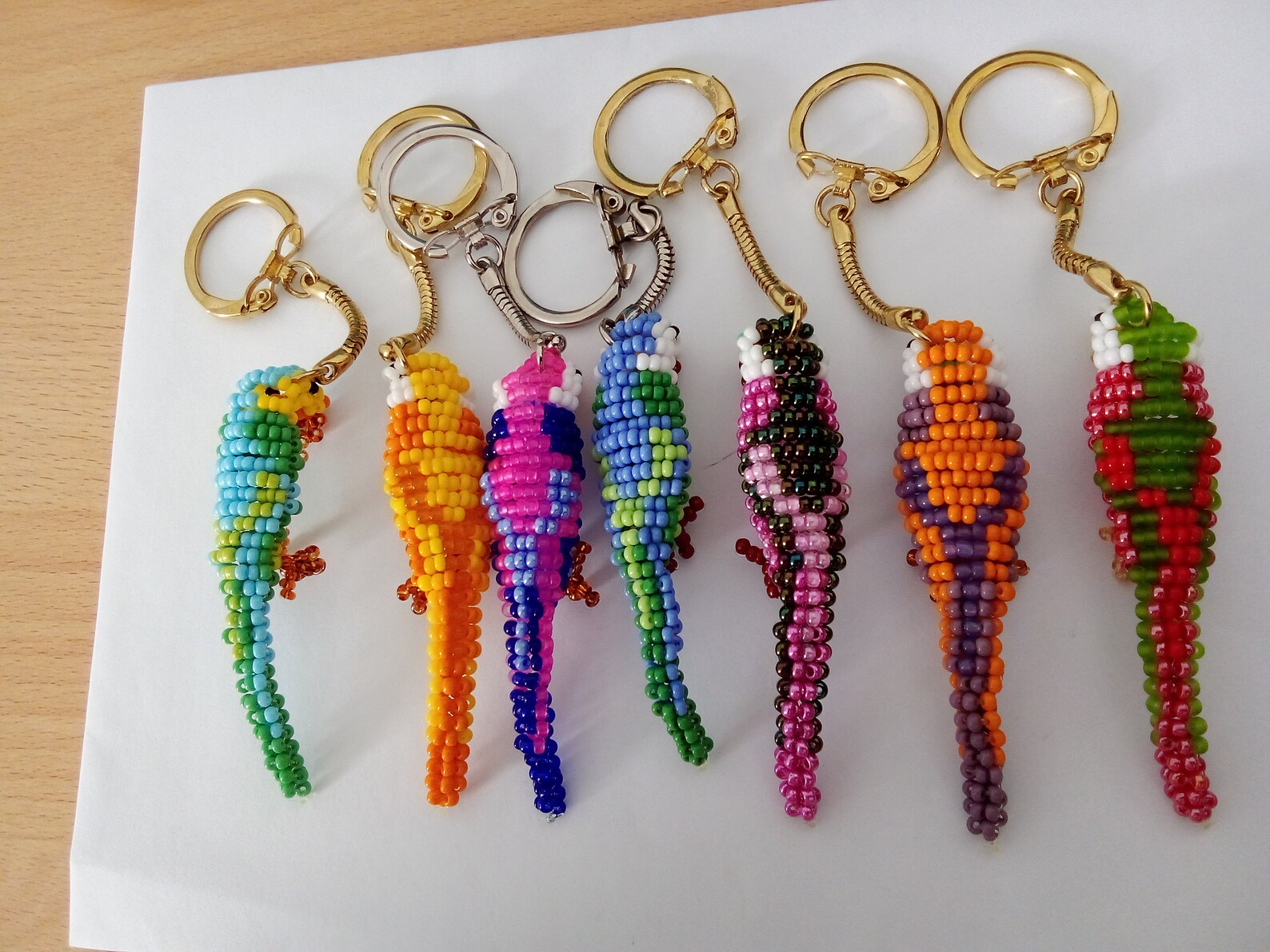 Porte clés Perroquets en perles de rocailles. - Etsy France