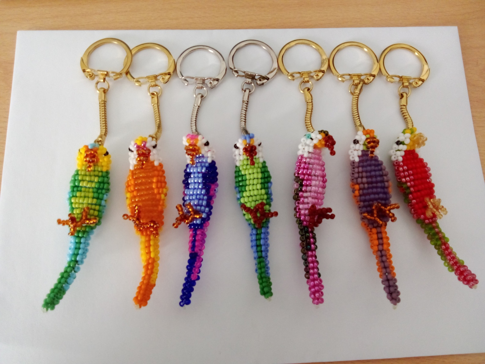 Porte clés Perroquets en perles de rocailles. - Etsy France