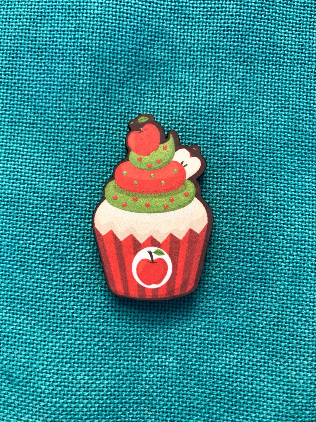 September - Cupcake of the Month | Wooden Needle Minder | Cover Minder ...