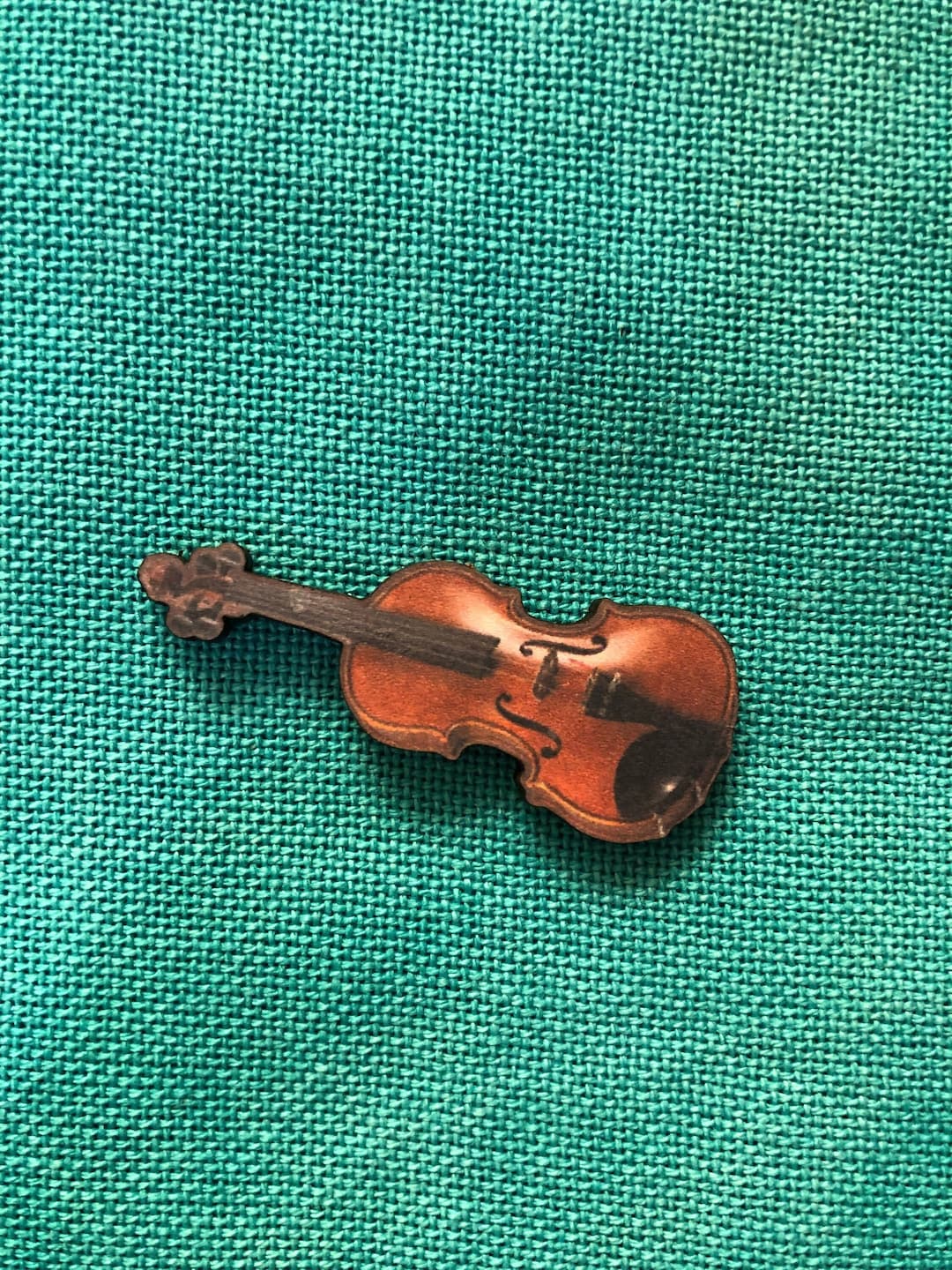 Little Violin | Wooden Needle Minder | Cover Minder - Etsy