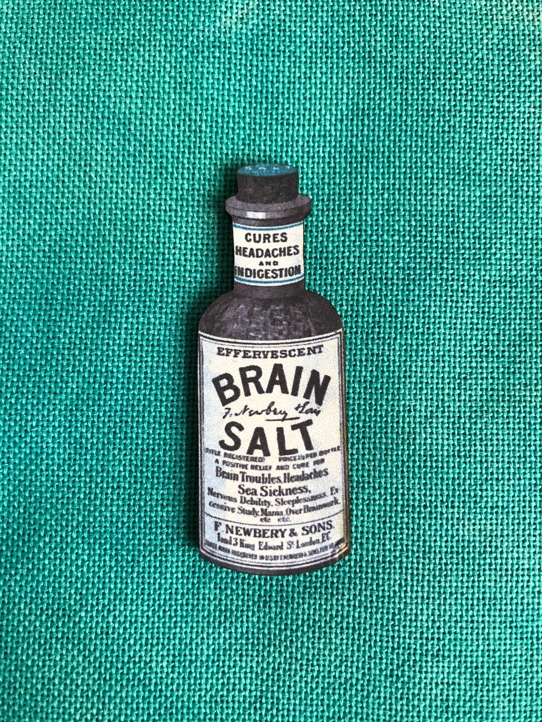 Brain Salt-vintage Medicine Bottle | Wooden Needle Minder | Cover ...