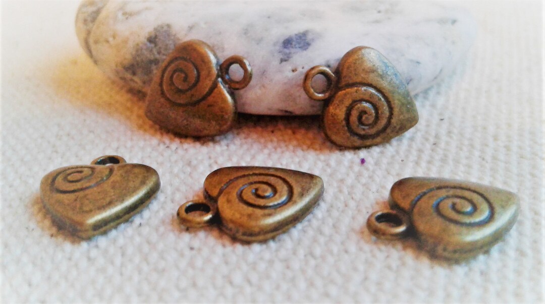 Lot of 5 Hearts Bronze Charms - Fancy Charm - Ethnic Pearls - - Etsy