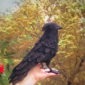 Realistic Raven Halloween Decor, Needle Felted Wool Raven Sculpture. - Etsy