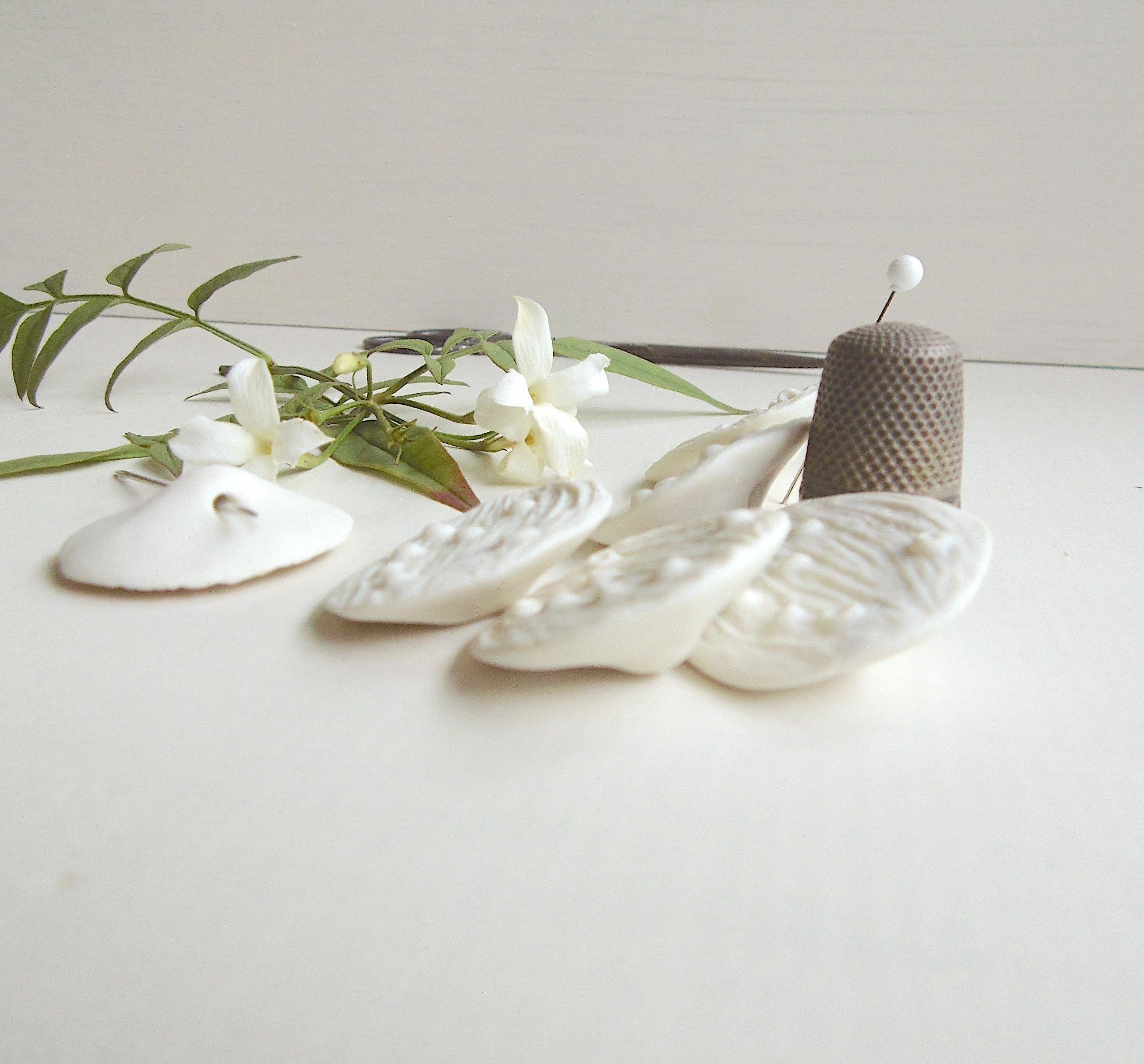 PORCELAIN BUTTONS With Lines and Dots, Diameter 24, 26 or 28 Mm ...