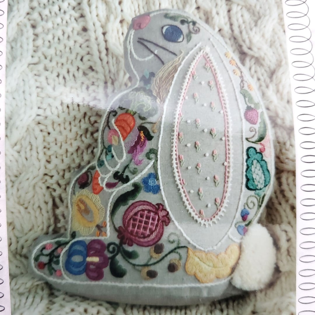 Vtg Carolyn Barrani's the Tapis Tree Jacobean Bunny Rabbit - Etsy