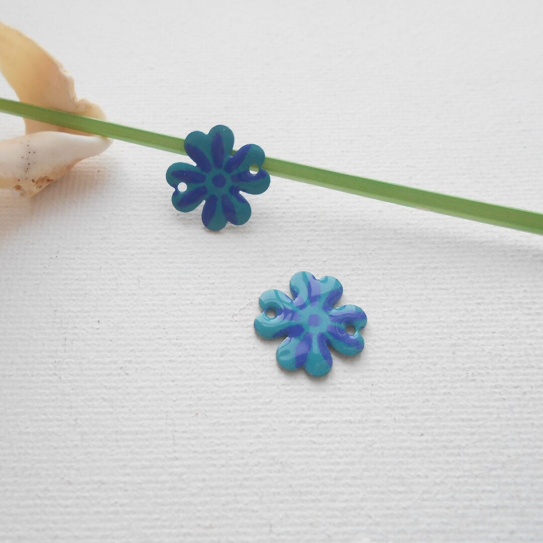 X2 Light Turquoise and Navy Blue Enamelled Cloverleaf Connectors 15 Mm ...