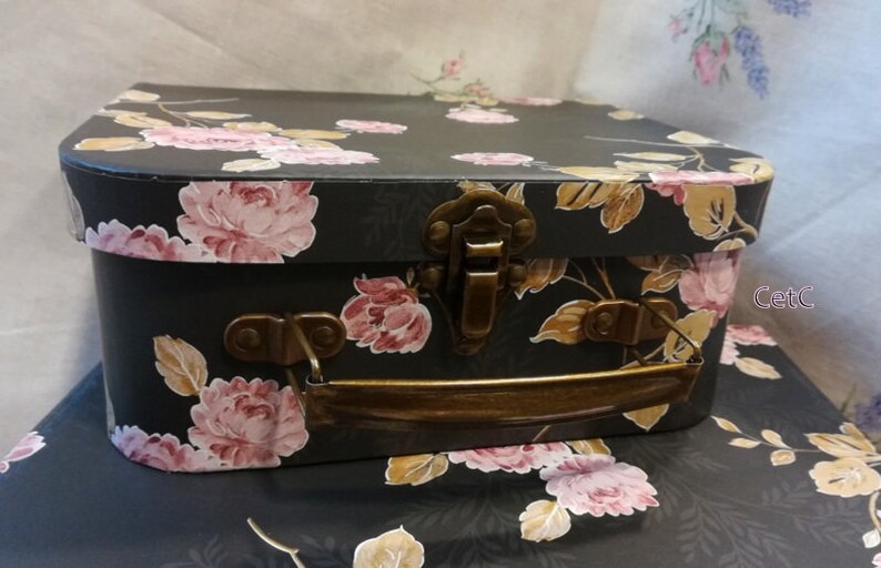 Boite Cadeau forme VALISE style Shabby. Elégance du noir | Etsy France