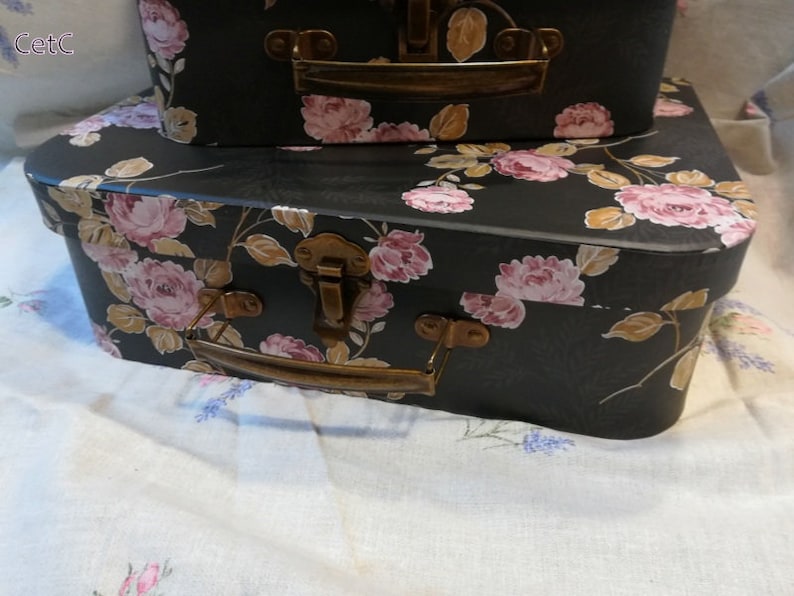 Boite Cadeau forme VALISE style Shabby. Elégance du noir | Etsy France