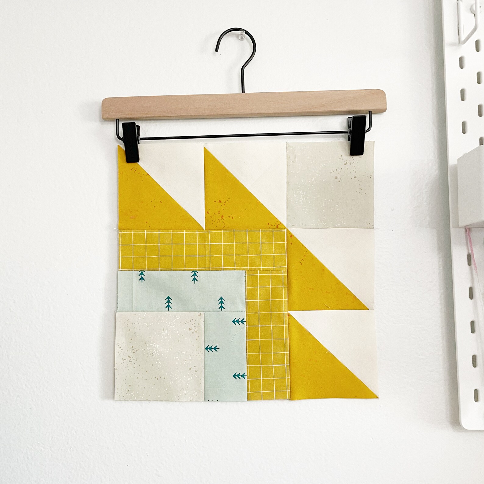 Brynn Quilt Block Pattern – Modern BOM Club (PDF Download) - Etsy