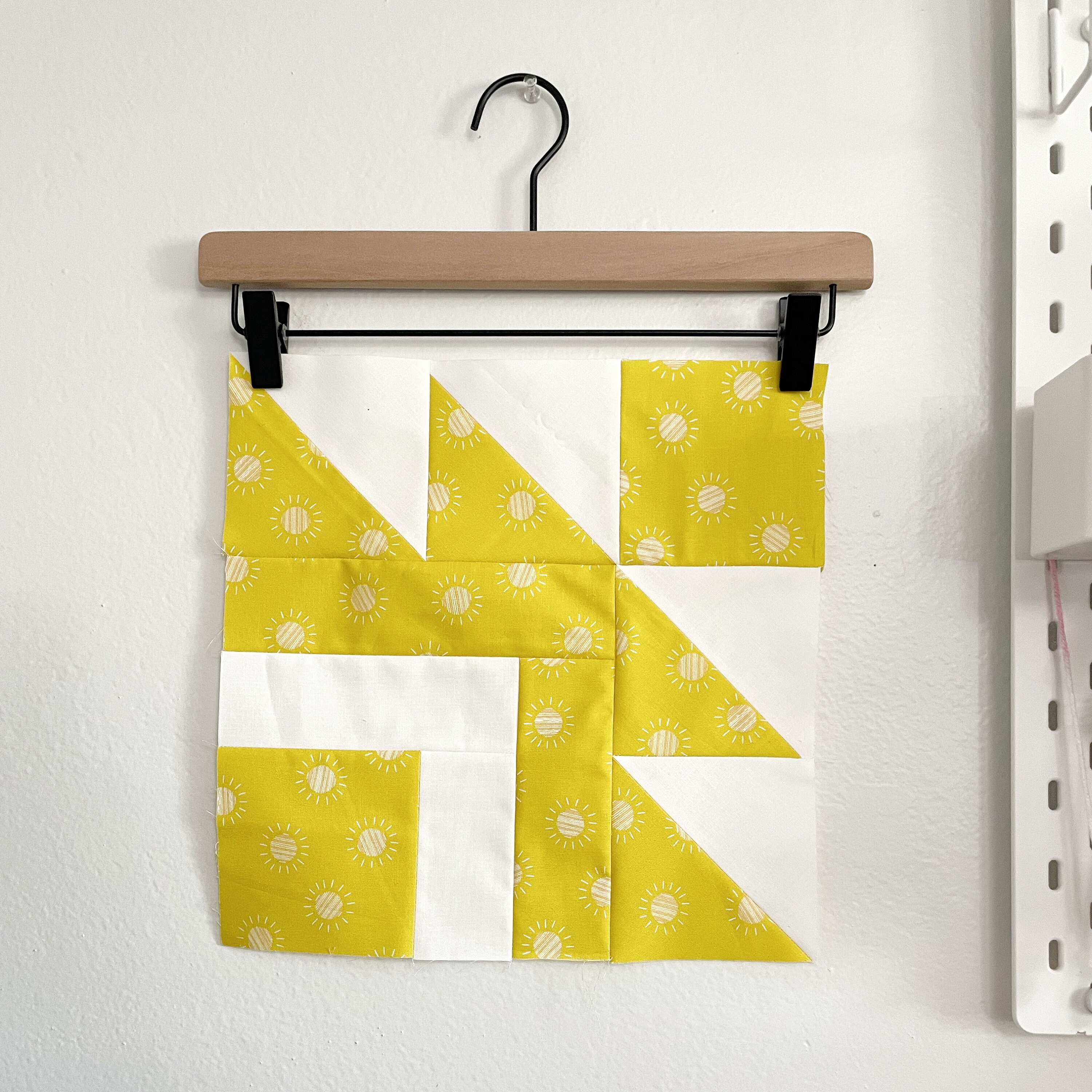 Brynn Quilt Block Pattern – Modern BOM Club (PDF Download) - Etsy
