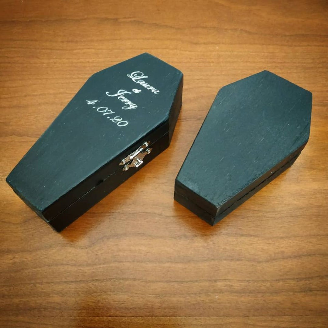 Ring Holder / Cushion for Gothic Wedding: the Coffin - Etsy